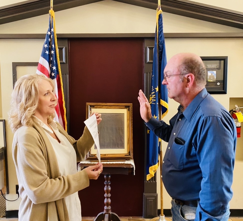 New official sworn in as Union Township Board member - WZBD