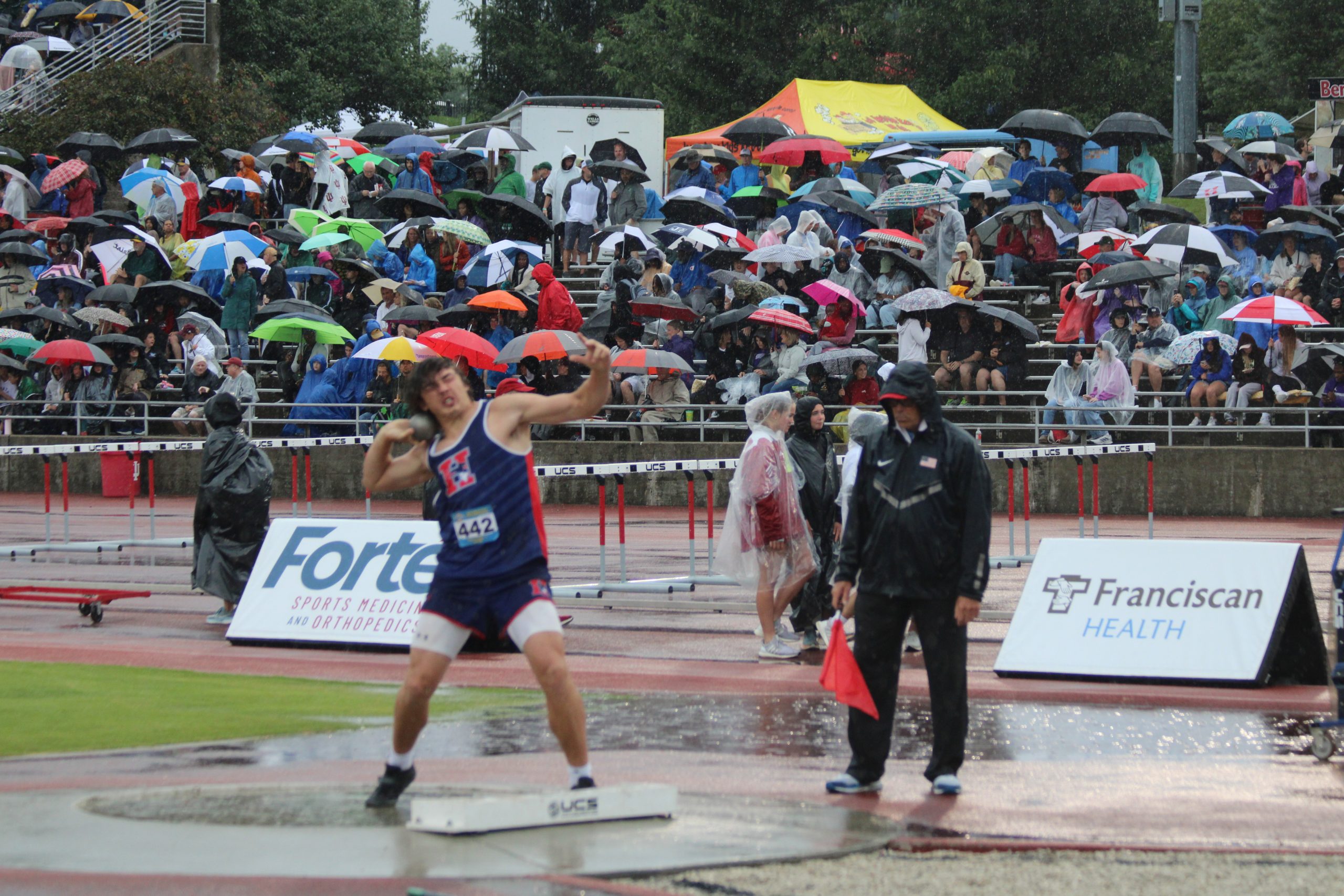 Teichman 18th at State; Fishers wins team title in heavy rain - WZBD